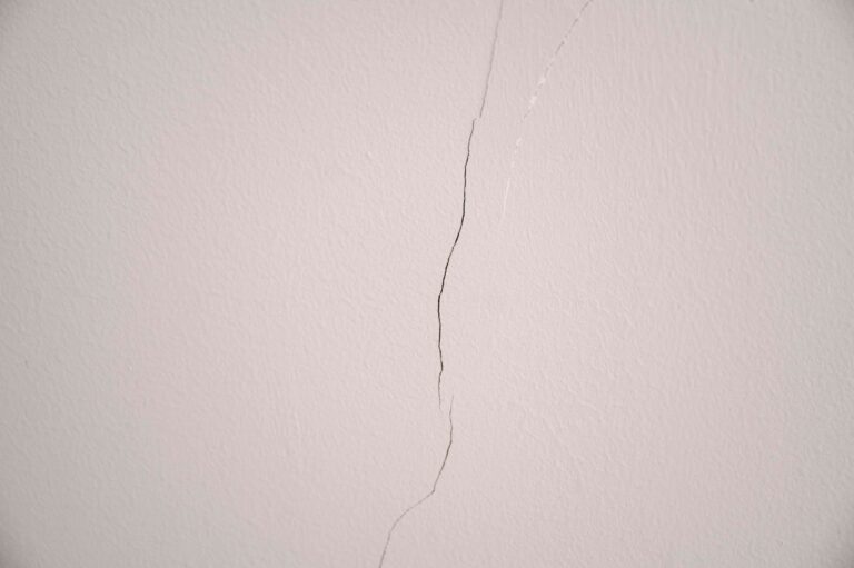 Tips to Prevent and Repair Cracks in Your Plaster Walls